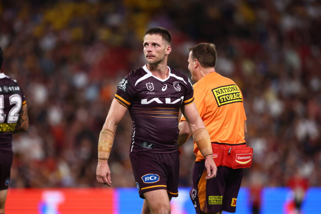 Broncos man wants NRL deal but could be forced into Super League move